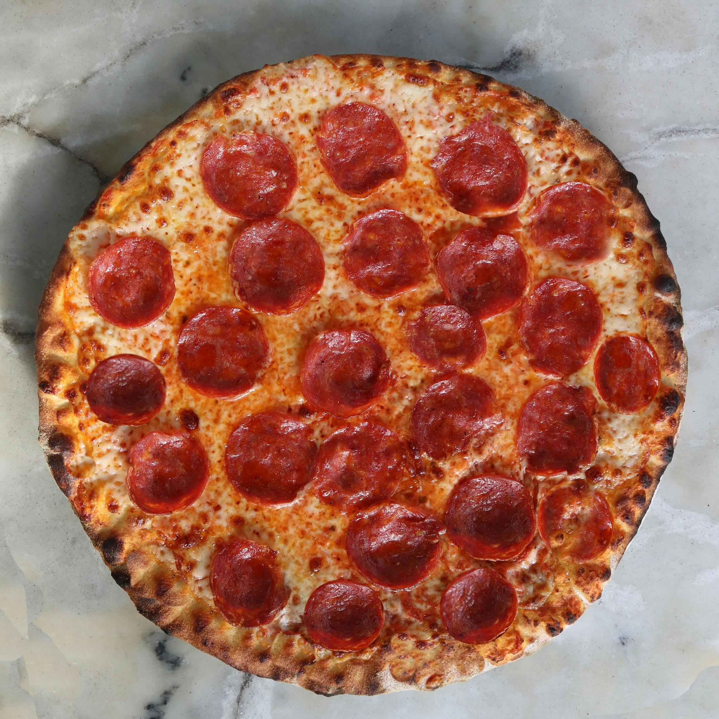 American Pizza | crispy crust recipe with calorie count | UCalorie